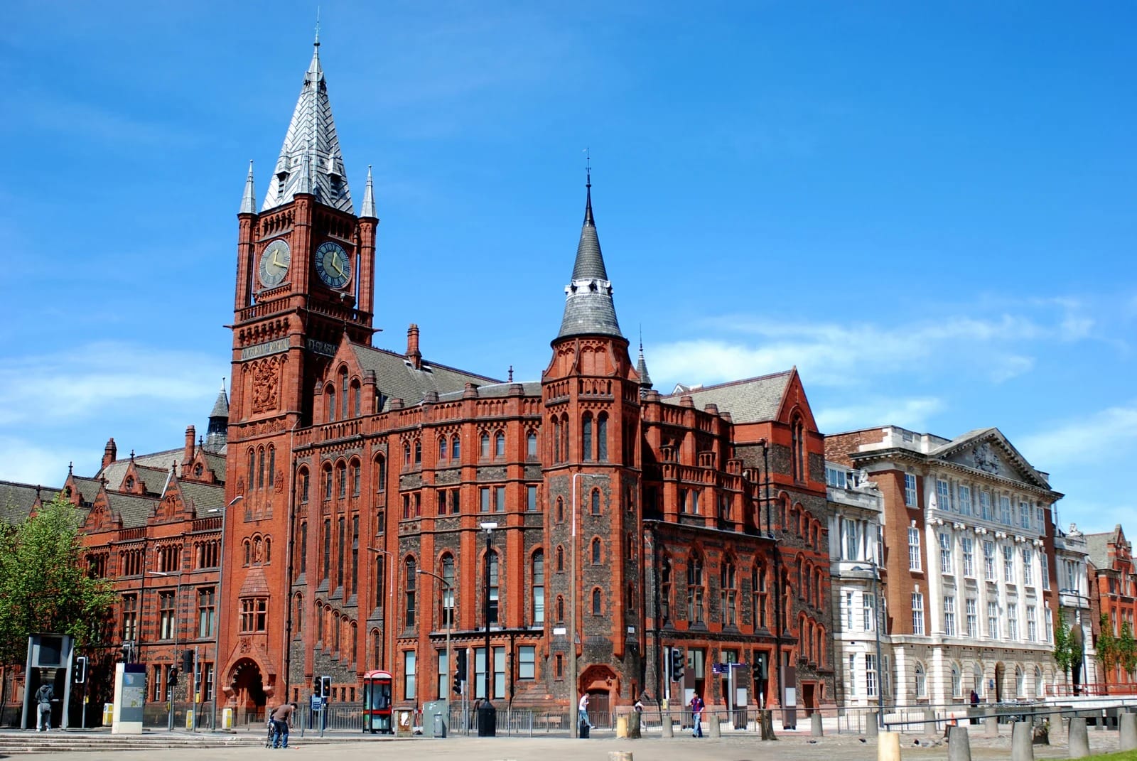 Red Brick universities in the UK, and what are they? - Unifresher