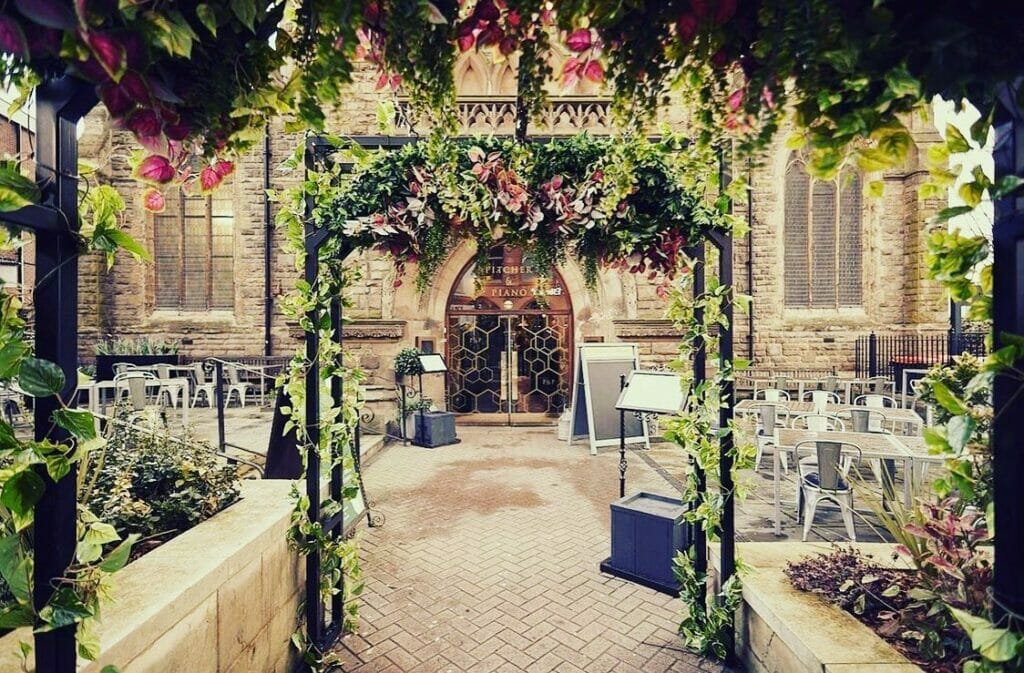 15 of the best cocktail bars in Nottingham - Unifresher