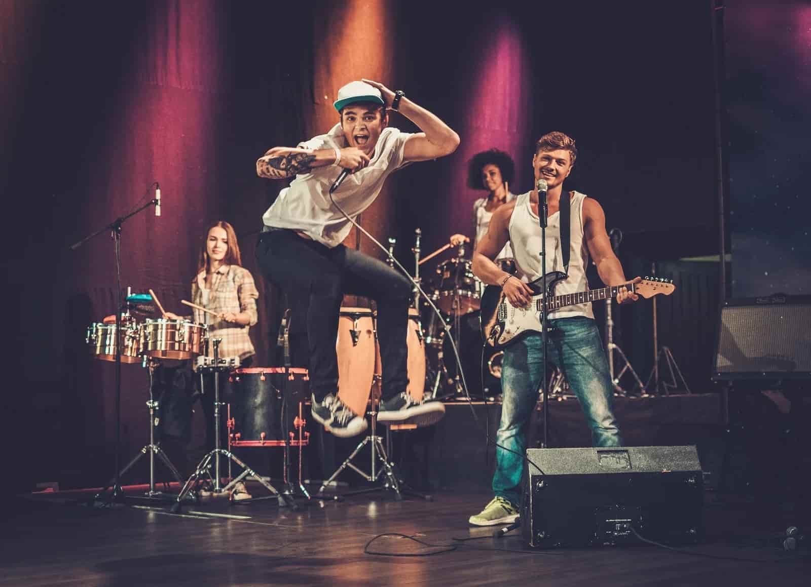 These are the 32 best group fancy dress ideas - Unifresher