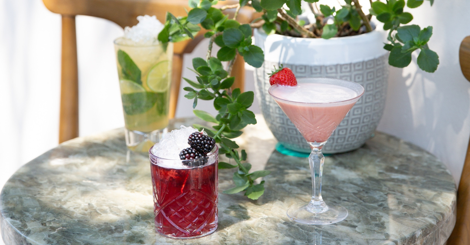 The best bars for 2 for 1 cocktails in Swansea - Unifresher