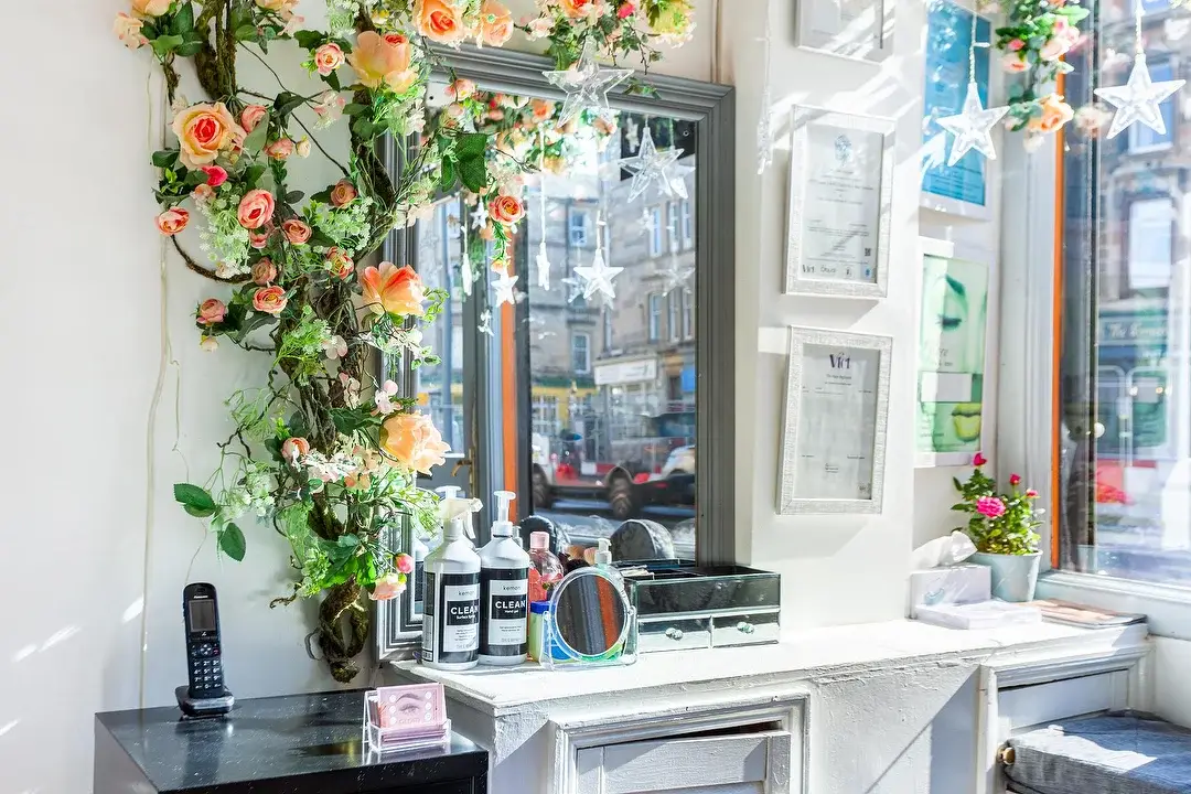 Best brow bars in Edinburgh - Unifresher