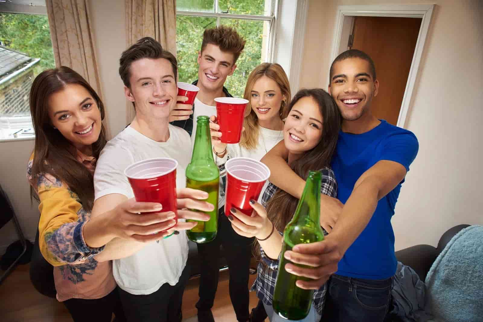 What happens at Freshers' Week? - Unifresher