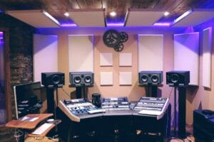 A guide to music internships in the UK - Unifresher