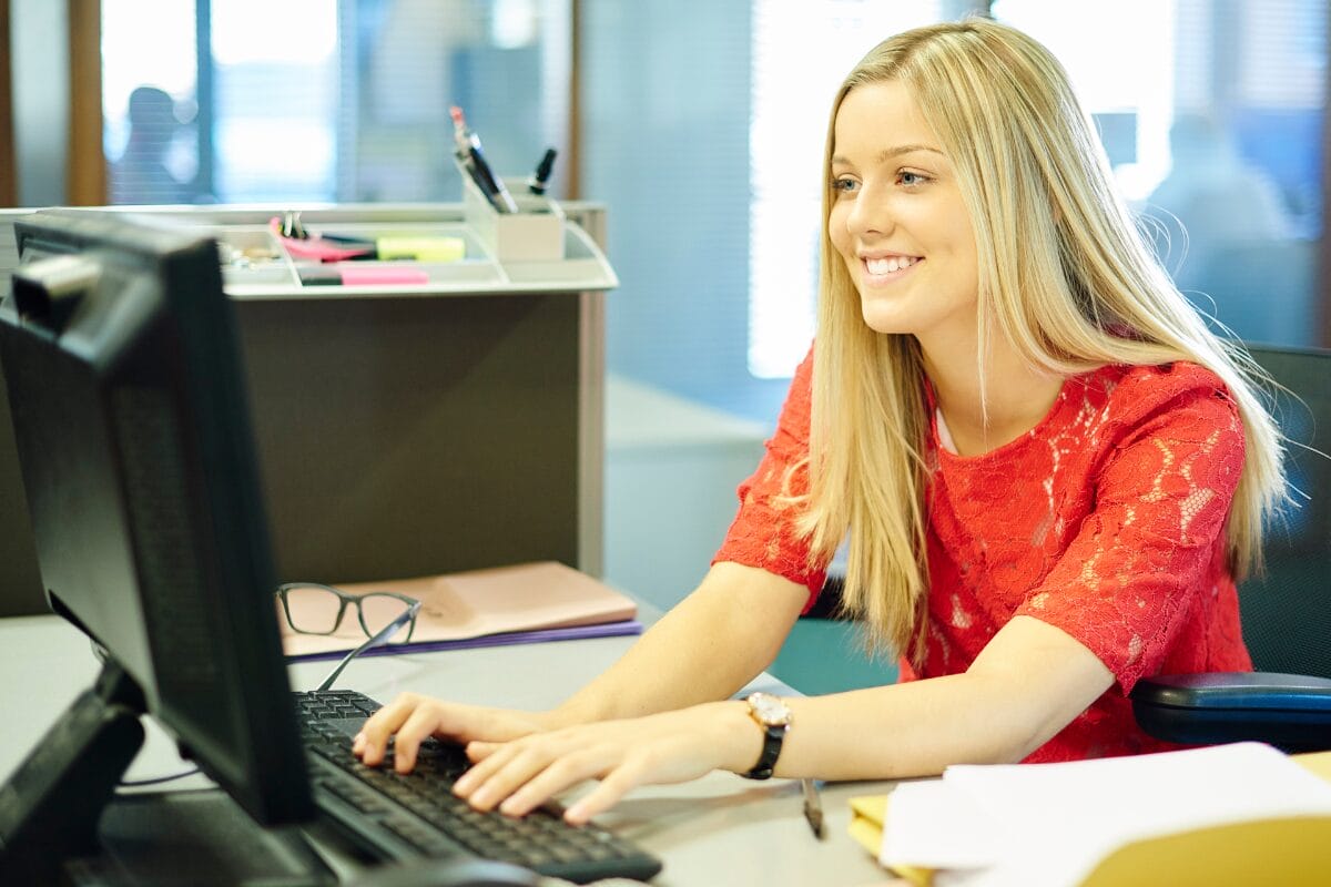 A guide to music internships in the UK - Unifresher