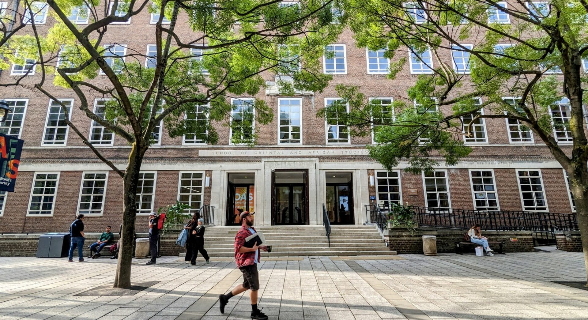 Top 10 small universities in the UK - Unifresher