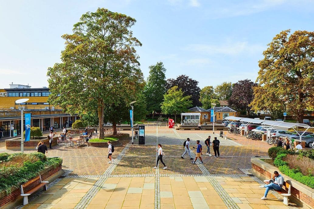 Top 10 small universities in the UK - Unifresher